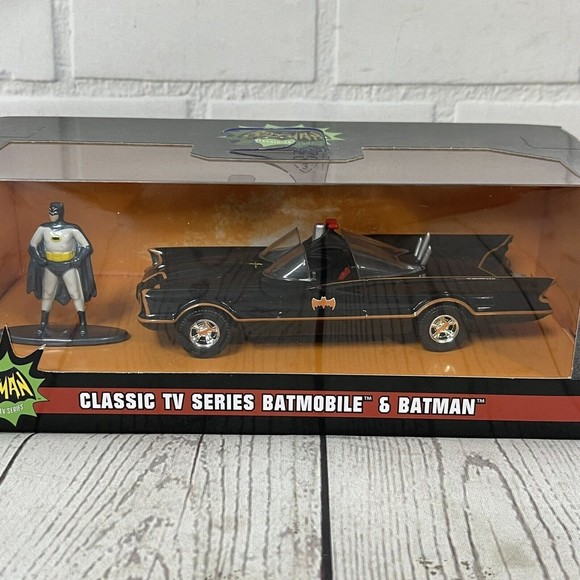 DC Comics | Toys | Jada Toys Dc Comics 966 Classic Tv Series Batman ...